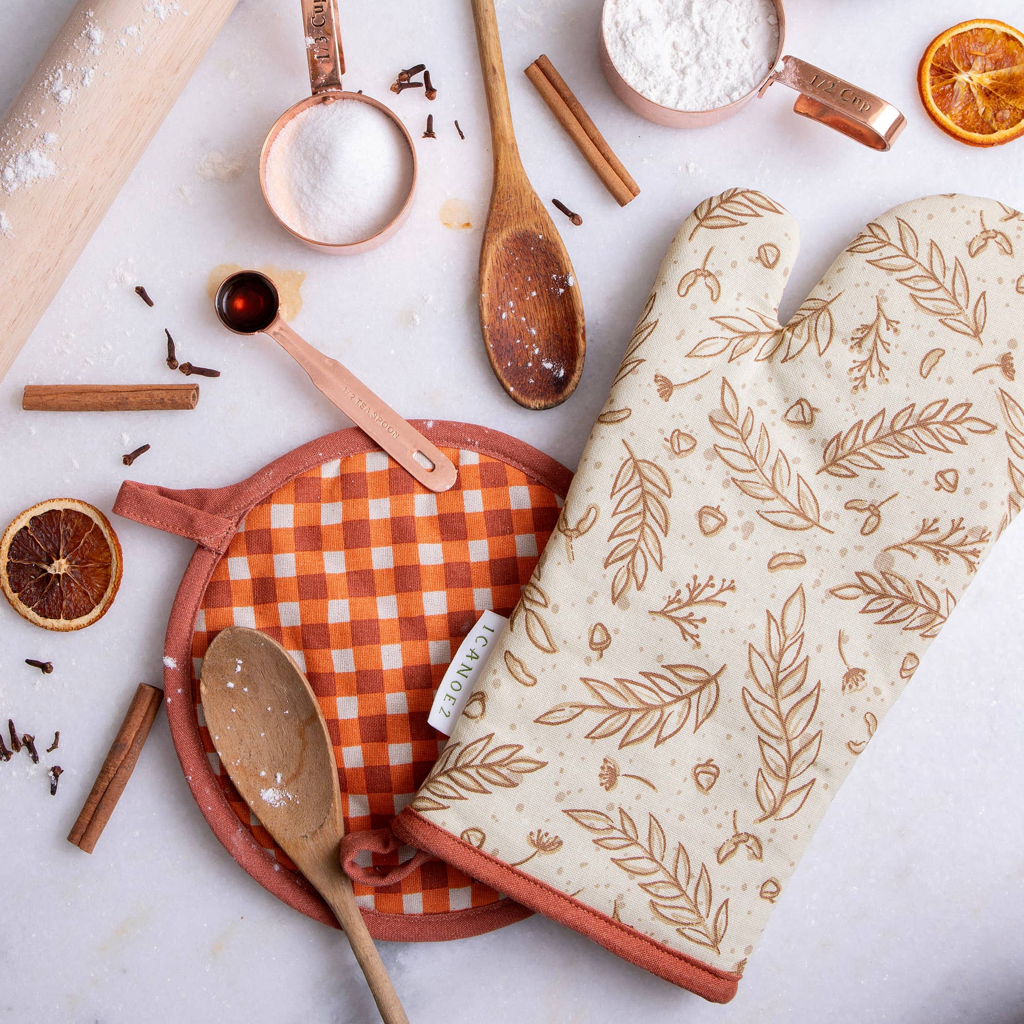 Loose Leaf Pot Holder Set – Woolly Bear Books and Gifts